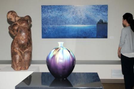 堀光美術館35周年展 寄贈品中心に65点展示 おでかけトピック 兵庫おでかけプラス 神戸新聞NEXT