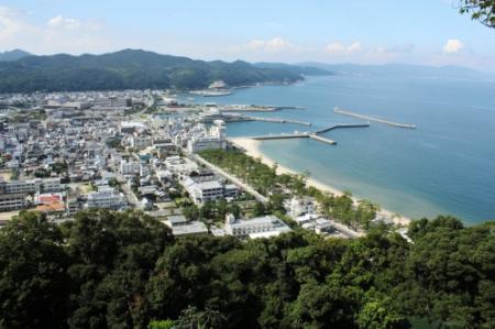 国史跡指定20年記念 洲本城の「御城印」登場 | おでかけトピック | 兵庫おでかけプラス | 神戸新聞NEXT