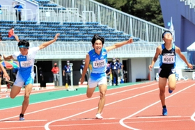 ＜全国中学校体育大会＞陸上男子100m優勝の年綱 0秒05差の混戦制す｜スポーツ｜神戸新聞NEXT