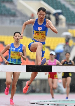 期待の新星、斎藤が10年ぶり大会新V GP女子3000m障害、実業団勢退け 兵庫リレーカーニバル|スポーツ|神戸新聞NEXT